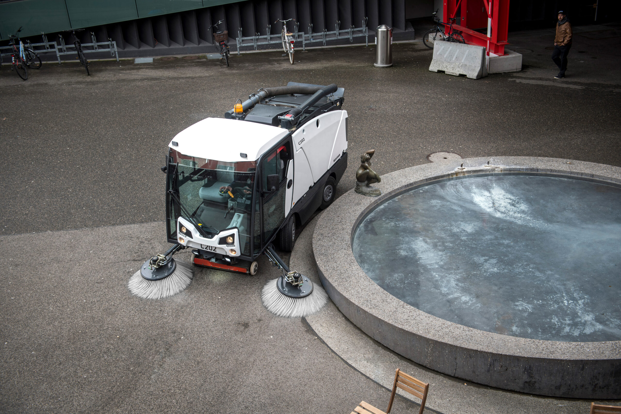 Cleaner roads are greener roads - Fleet Vision International Cleaner roads are greener roads - Fleet Vision International